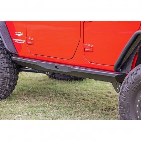 Rocker Sliders Heavy Duty Rough Country per Jeep Wrangler JKU 4 porte ...